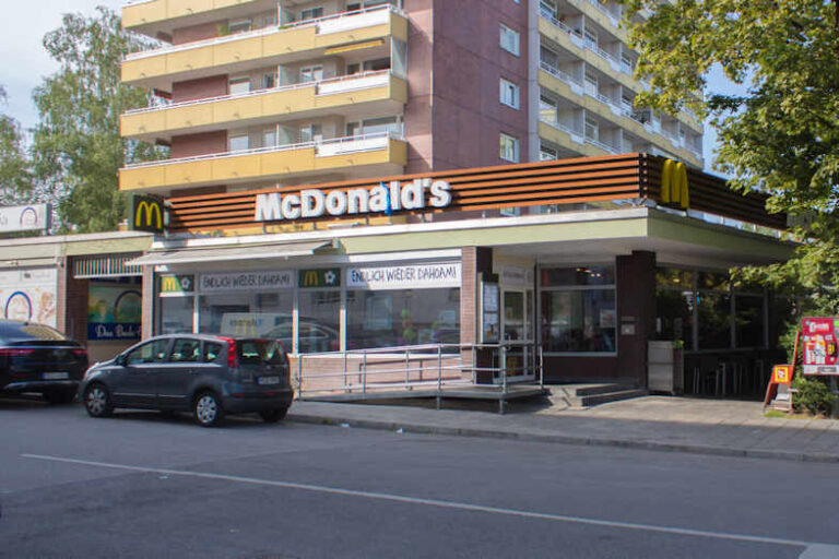 4. Dezember 1971 - Erster McDonald’s eröffnet in Deutschland ...